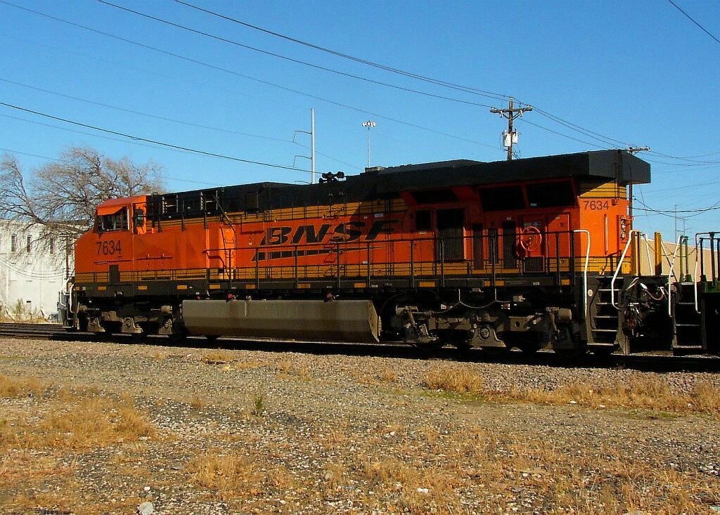 BNSF 7334